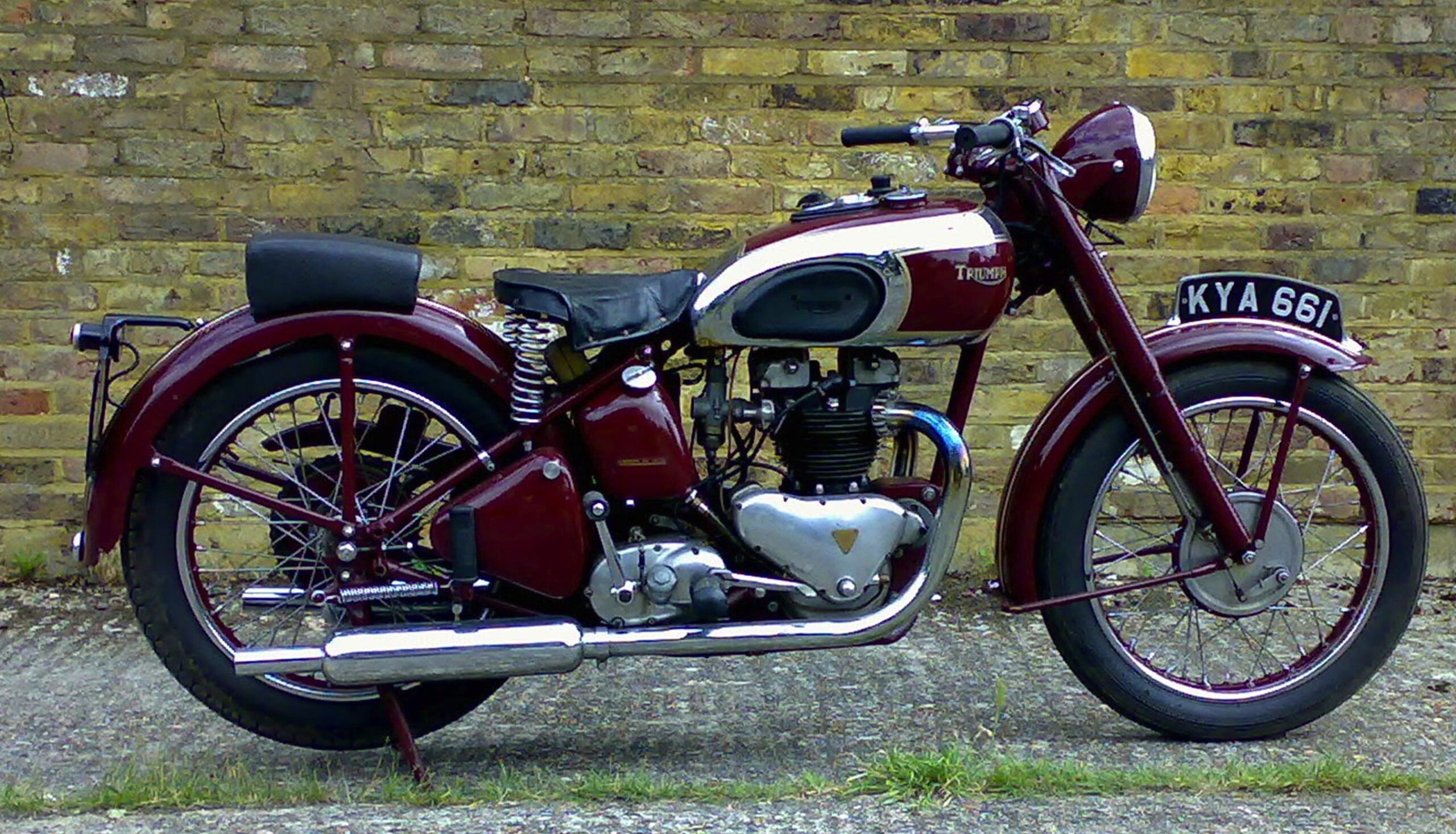 1938 Triumph Speed Twin Specs ⋆ MotoSpecsFinder.com